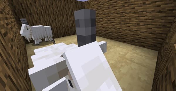 Minecraft Goat Horn: Easy Guide to Get Yours (2023)